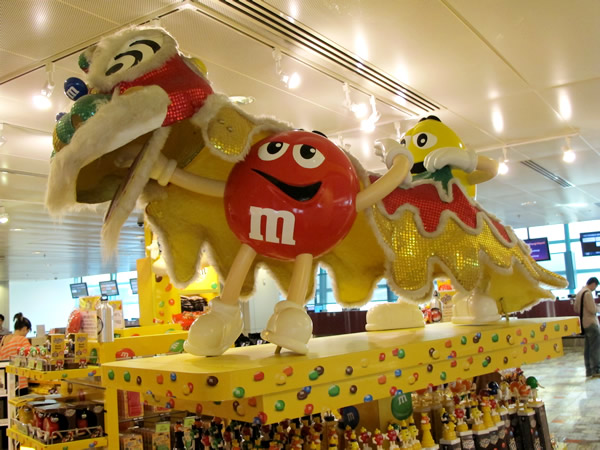 Largest M&M’s concept store in travel retail opens at Changi Airport ...