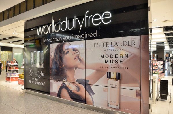 Estee Lauder promotes Modern Muse at Heathrow and Gatwick : The Moodie ...