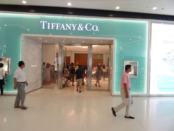 CDF redefines travel retail with extraordinary Haitang Bay opening ...