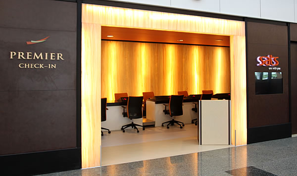 Changi Airport unveils new premium check-in lounge in T2 : The Moodie ...