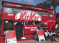 All aboard the Nestlé Kit Kat bus - 17/10/05 : The Moodie Davitt Report ...